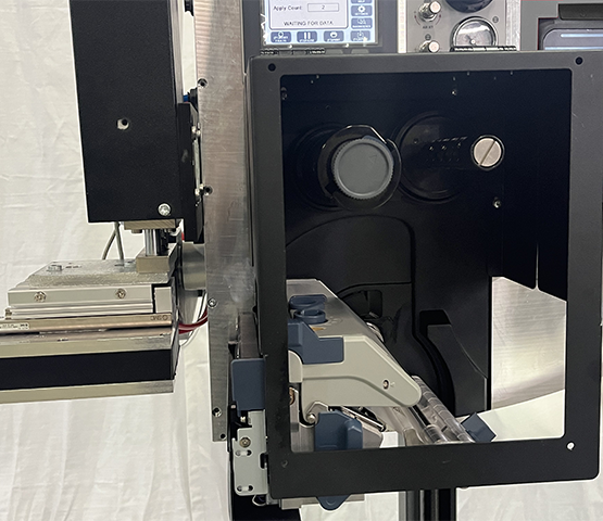 Linerless Label Print and Apply | FOX IV Technologies