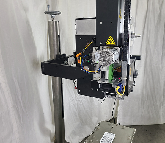 5911 Compact Label Print and Apply | FOX IV